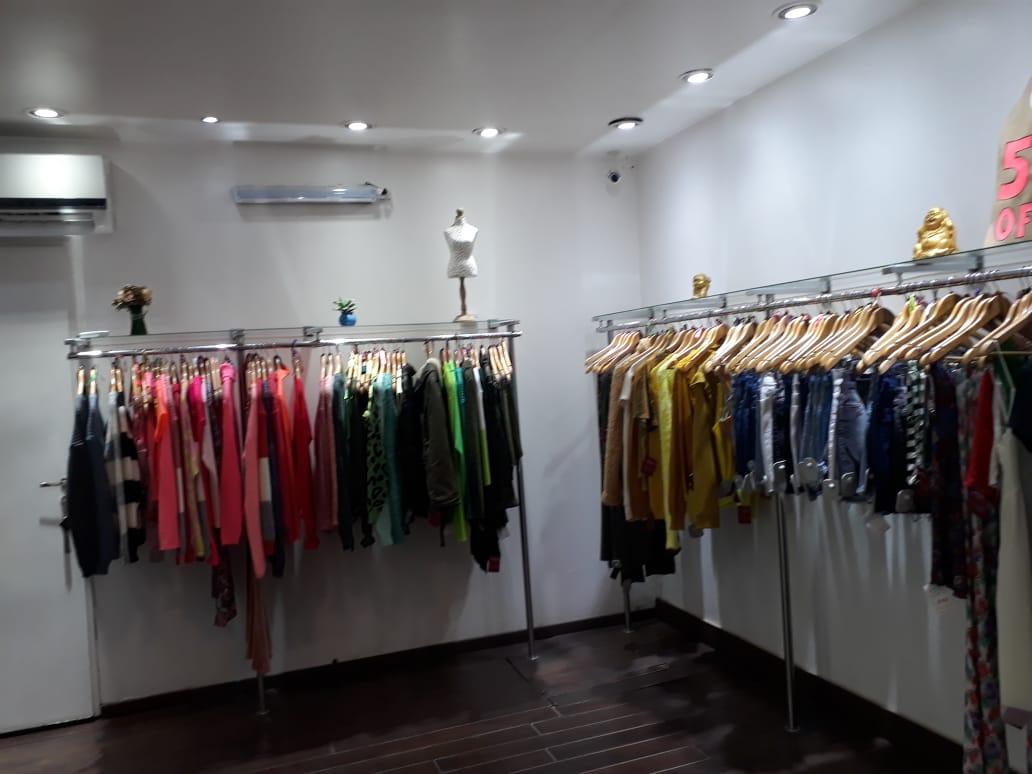 Fondo de Comercio de Ropa para Mujeres en San Miguel en Negozona