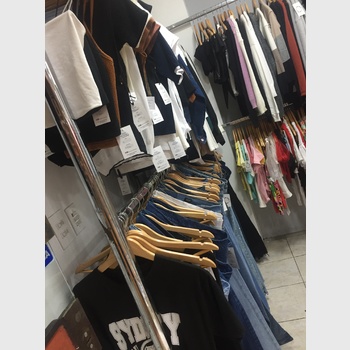 Fondo de Comercio de Ropa para Mujeres en Córdoba en Negozona