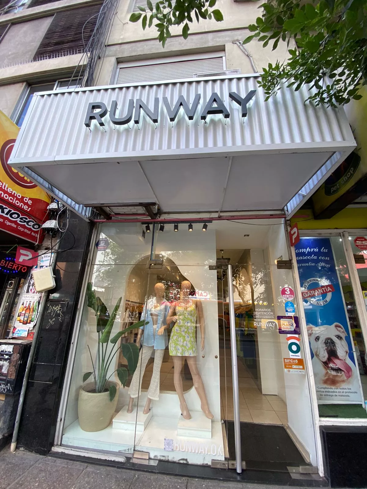 Fondo de Comercio de Ropa para Mujeres en Córdoba en Negozona