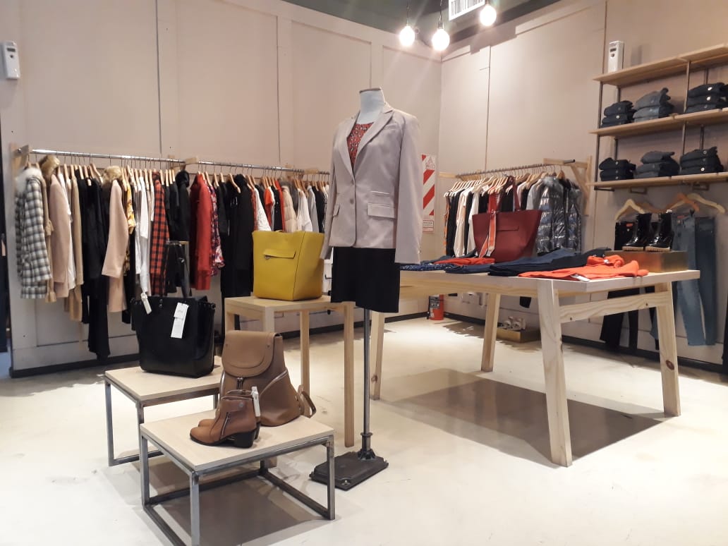 Fondo de Comercio de Ropa para Mujeres en Ezeiza en Negozona